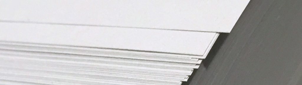 Papel estucado - Comercial Papelera Badostáin - Corte de papel a medida